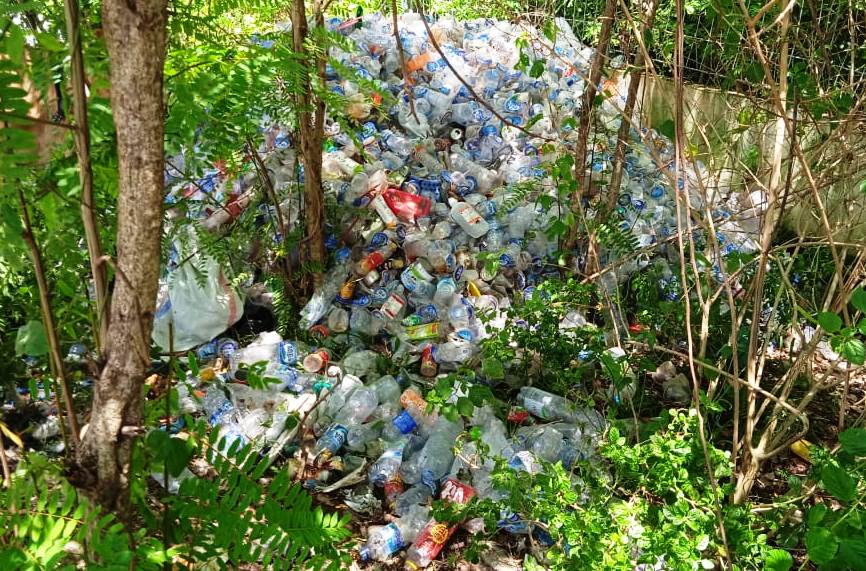 Botol-botol Infus Bekas di TPA Blang Awe dan TPS Limbah B3 RSUD Pidie ...